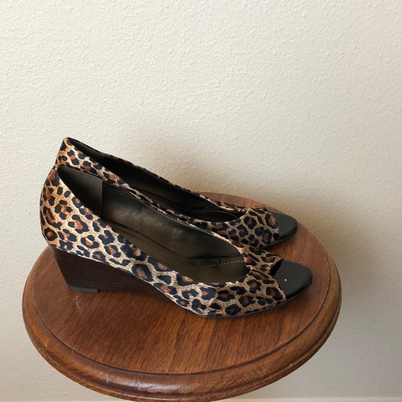 Shoes | Tahari Size 7 Opentoed Platform Leopard Shoes | Poshmark